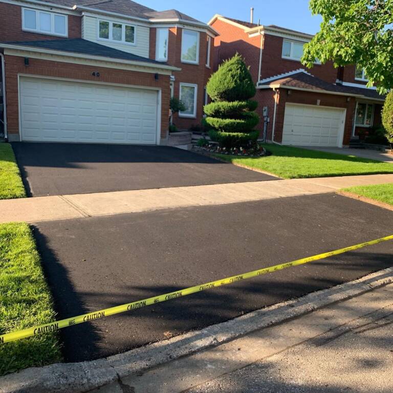 How Much to Asphalt a Driveway Cost 2025 - VIP Paving